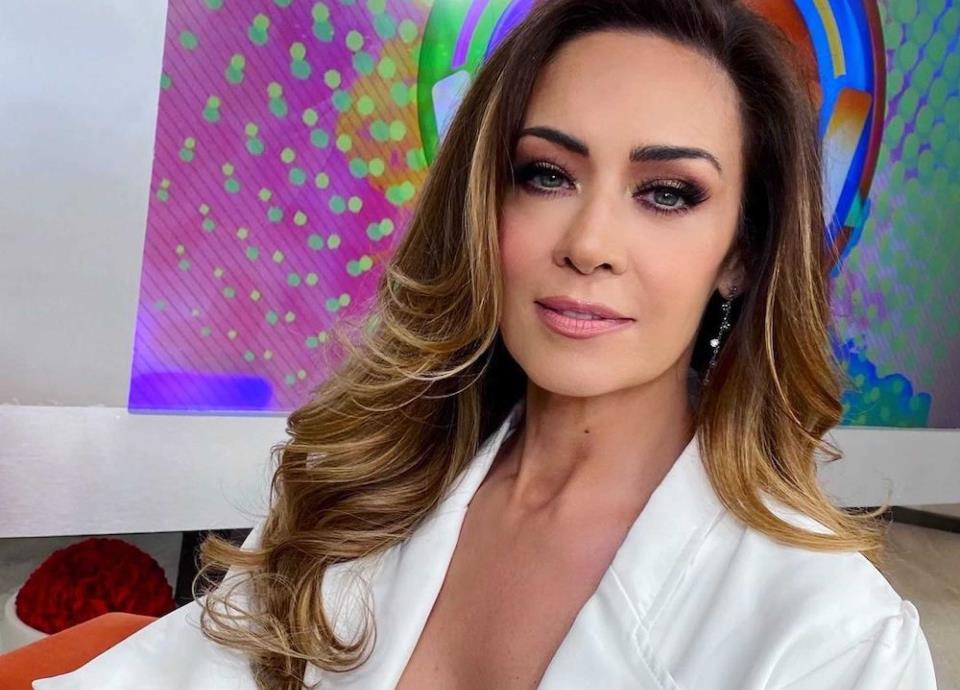 Anette Michel debuta como conductora de Hoy
