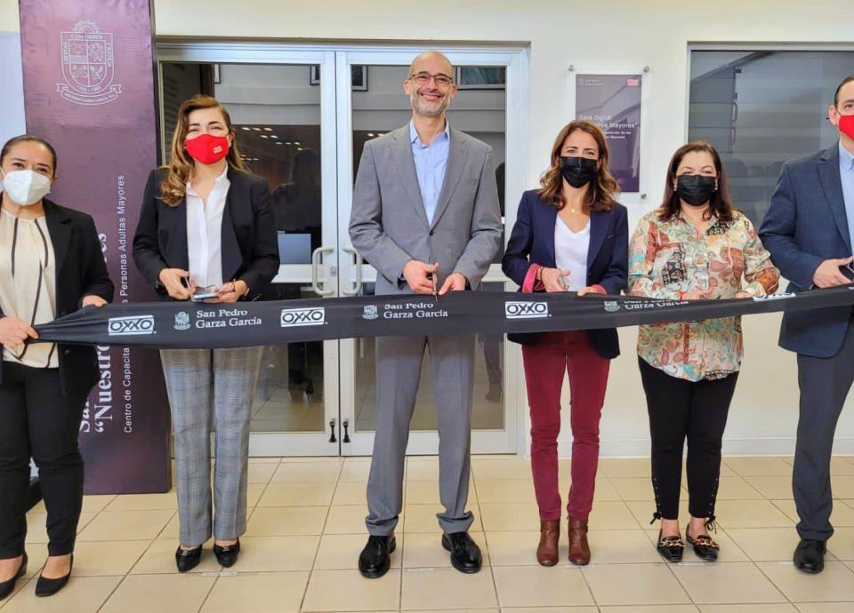 Inaugura SP Sala Digital para personas adultas mayores