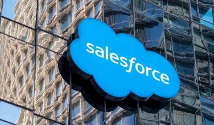 Salesforce anuncia el lanzamiento de Einstein Copilot Salesforce anuncia el lanzamiento de Einstein Copilot